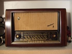 بدايات البث الإذاعي .. الراديو – رزين المعرفة